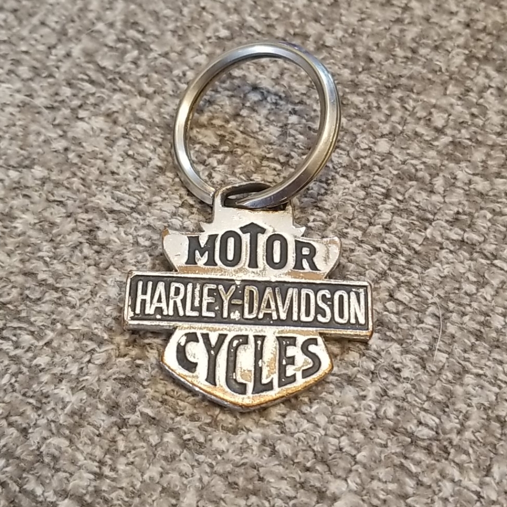 Vintage Harley-Davidson Cycles Keychain - Gem